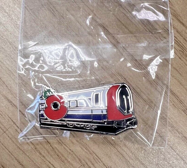 PIN BADGE PICCADILLY Line Train TFL London Underground £1.23 - PicClick UK