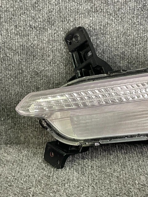 KIA FORTE FOG Light 💡 Right Turn Signal Lamp 19-21 OEM 92304-M7000 $86. ...