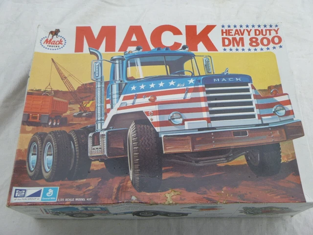 A VINTAGE MPC un built plastic kit of a MACK DM 800 Heavy duty Truck, £ ...