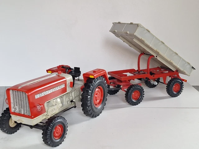 DDR-SPIELZEUG - TRAKTOR ZT 300 mit Anhänger - OVP - VEB Anker Mechanik ...