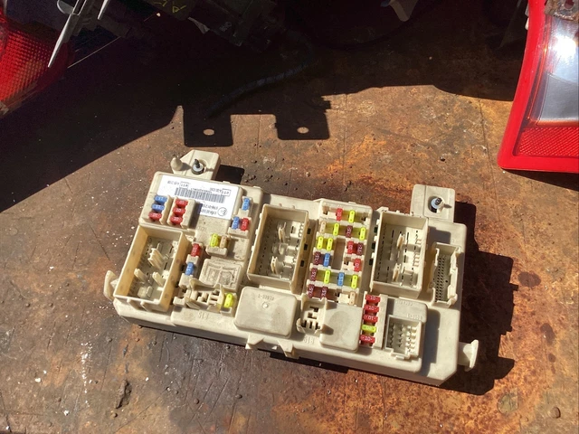 FORD KUGA MK1 Focus Body Control Module Fuse Box Bcm 7M5T-14A073-Jg ...