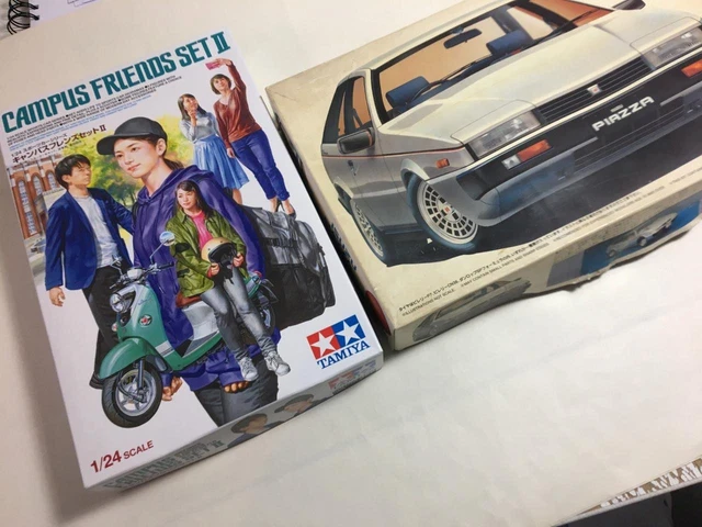 A) TAMIYA FIGURES & Fujimi Isuzu Piazza XE Car 1/24 car model kit poor ...