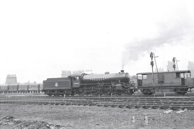 PHOTO BR BRITISH Railways Steam Locomotive Class B1 61080 at Hull £1.99 ...
