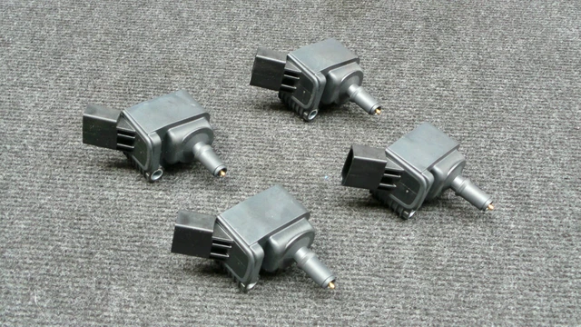 AUDI A3 S3 8V Bobine D'Allumage 446 Km 06J 905 110 E / 06J905110E EUR ...