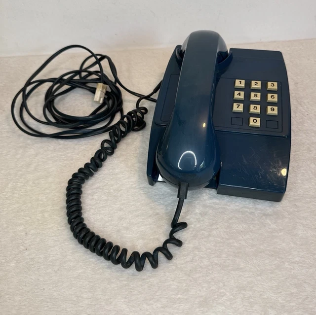 BT BRITISH TELECOM 9001 GNA 82/1 Retro Blue Push Button Telephone ...