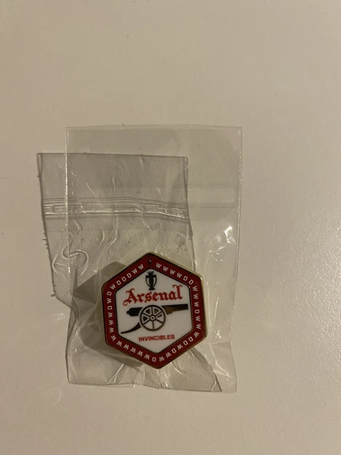 2023-24 ARSENAL OFFICIAL Invincibles 20 Years Exclusive Pin Badge £18. ...