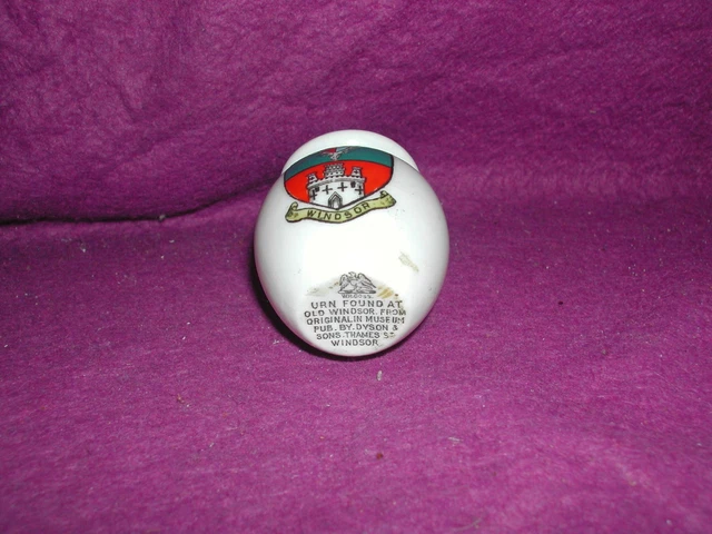 GOSS CRESTED CHINA WINDSOR URN. Matching Crest WINDSOR. £5.50 - PicClick UK