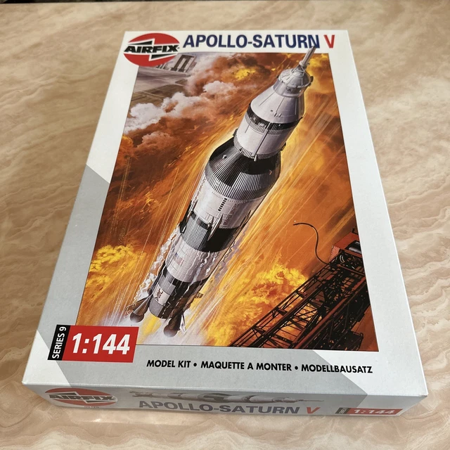 AIRFIX 09170 1/144 Scale Apollo Saturn V Rocket Model Kit £49.99 ...