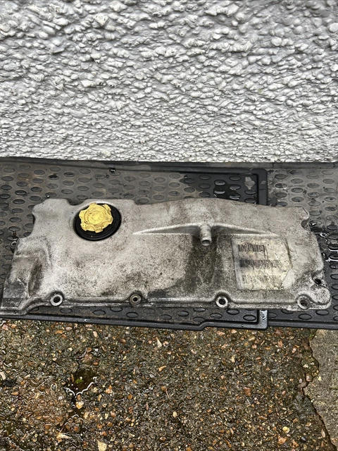 LAND ROVER DEFENDER/ Discovery Td5 Rocker Cover ERR6860 £25.00 ...
