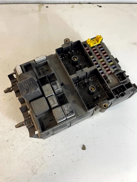 1999-2001 JEEP GRAND Cherokee Body Control Module BCM P56038406AI OEM ...