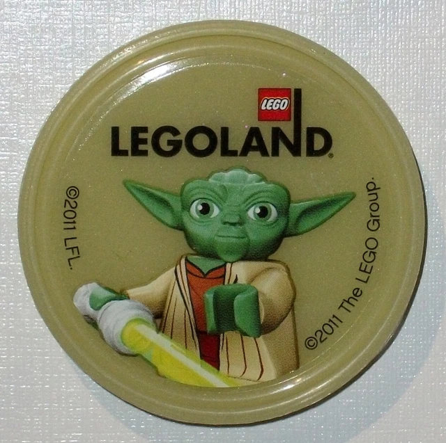 LEGO LEGOLAND 2011 #002 Star Wars YODA Pop Badge - Collectible £20.58 ...