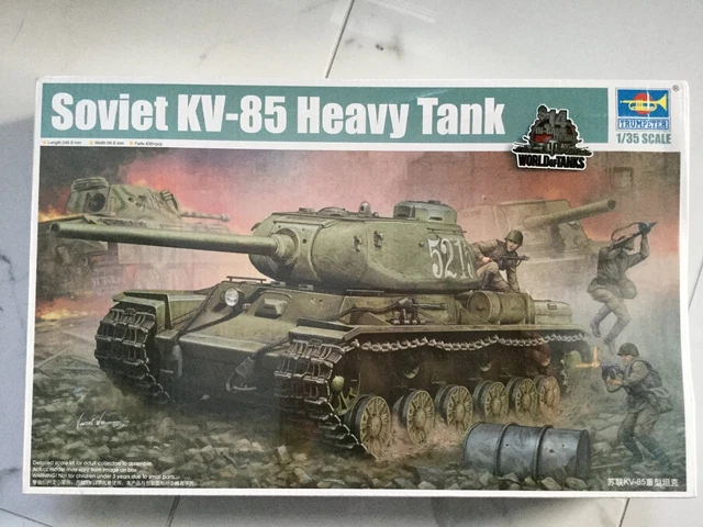 TRUMPETER 1/35 WW 2 Russian / Soviet Kv-85 Heavy Tank Plastic Model Kit ...