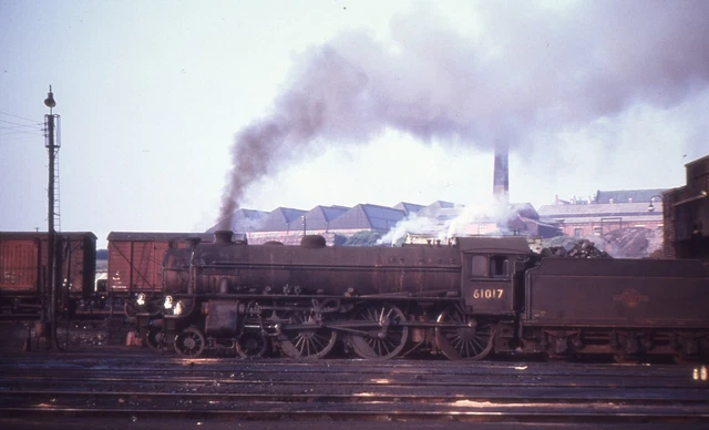 35MM RAILWAY SLIDE: COLOUR-RAIL: BRE 1792: CLASS B1: 61017 BUSHBUCK £2. ...