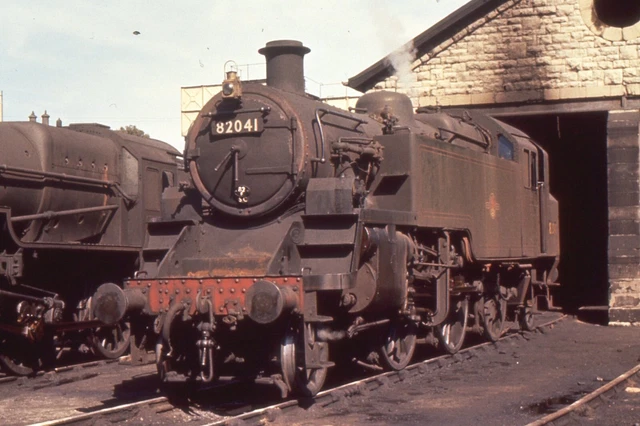 35MM RAILWAY COLOUR Negative Class 47 715 dragging a class 90 at ...