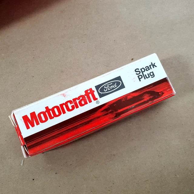 MOTORCRAFT BSF82 SPARK Plugs – Box of 10 Vintage Ford Service Parts $25 ...