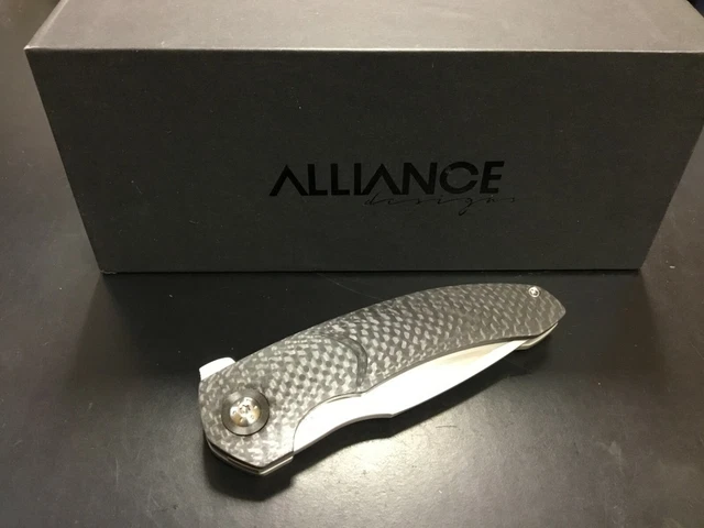 ALLIANCE DESIGNS DEIMOS, 3.25" M390 Blade, Carbon Fiber Handle, Flipper ...