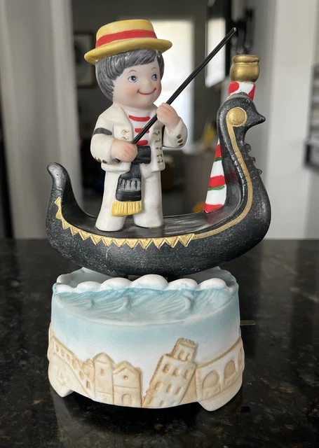 WALT DISNEY MUSIC Box Arrivederci Roma Sri Lanka Ceramic Figurine $24. ...