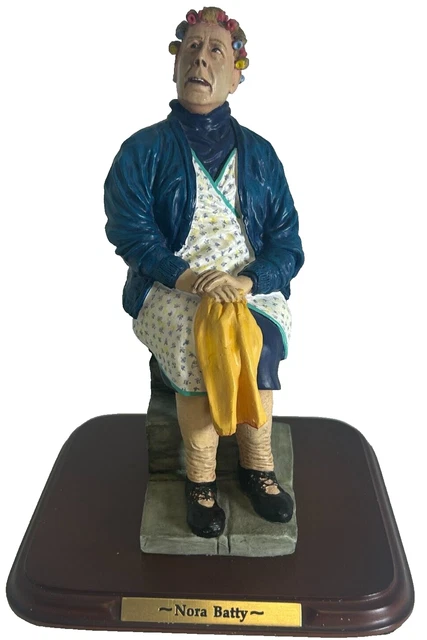 DANBURY MINT LAST Of The Summer Wine Nora Batty Figurine Boxed ...
