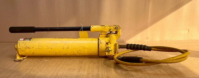 ENERPAC P80 HYDRAULIC Hand Pump 2-Speed 700 Bar/10000 PSI W/Hose #Not ...