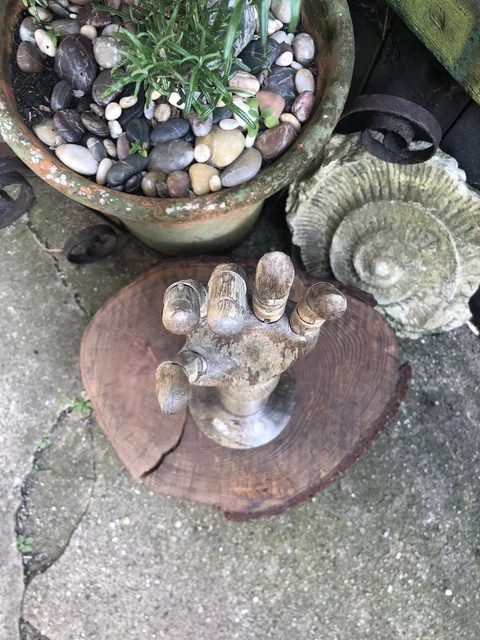 WOODEN HAND VINTAGE 1920/30's Dent's glove's shop display stand ...