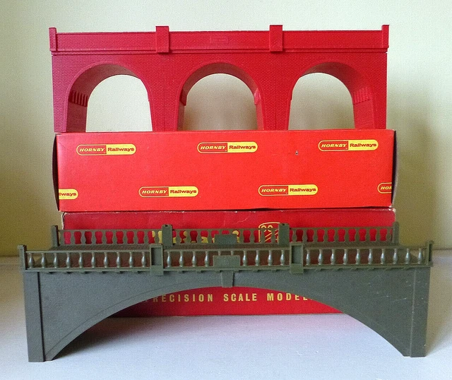 TRI-ANG R188 RIVER Bridge + Tri-ang Hornby R180 Brick Viaduct, both EXC ...