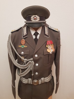 GDR - UNIFORM of the NVA, Lieutenant Land Armed Forces, 2 £247.59 ...