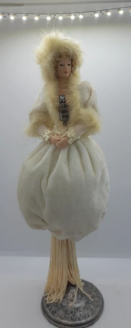 POPULAR CREATIONS VICTORIAN "Putting On The Ritz" White Tassel Doll ...