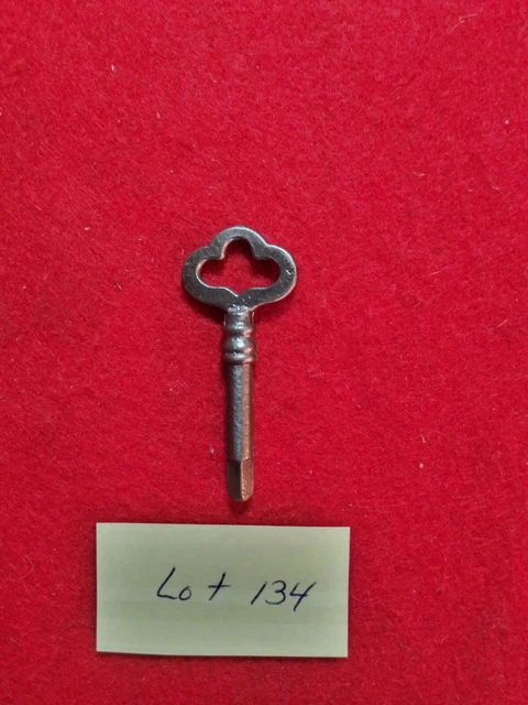 SINGER 'SQUARE' TREADLE SEWING MACHINE CABINET KEY, ANTIQUE VINTAGE ...