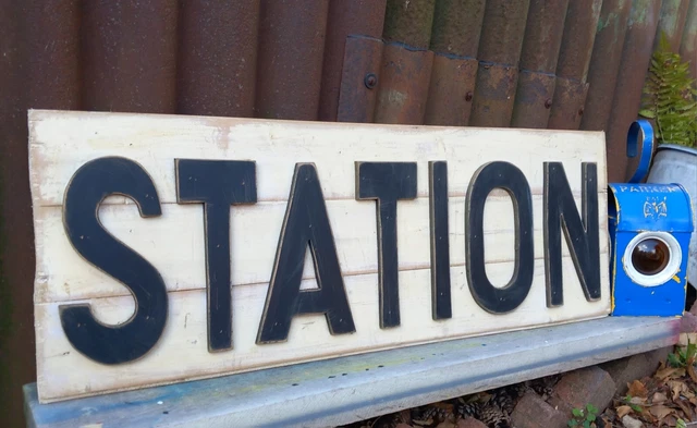 RAILWAY STATION RUSTIC Sign Steam Gwr Lner Hornby Oo Signal Platform ...
