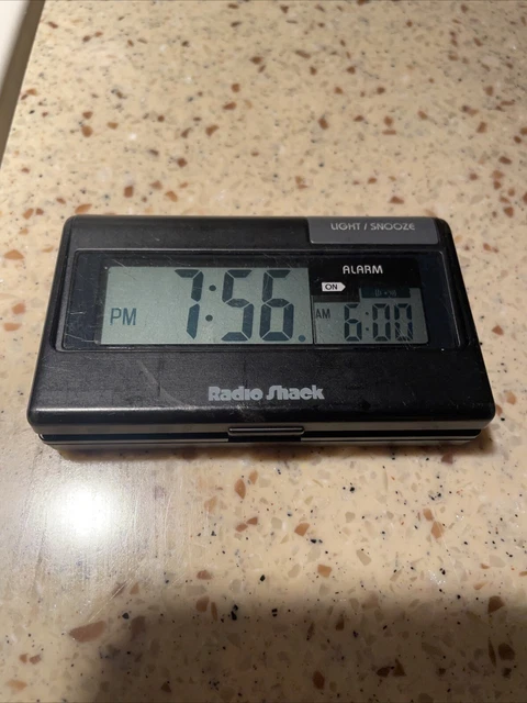 VINTAGE RADIO SHACK LCD Travel Digital Clock With Alarm 63-720 AAA ...
