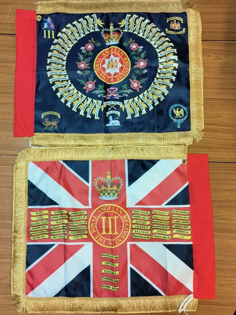 THE ROYAL ANGLIAN Regiment miniature 3rd bn Regimental/Queen's colours ...
