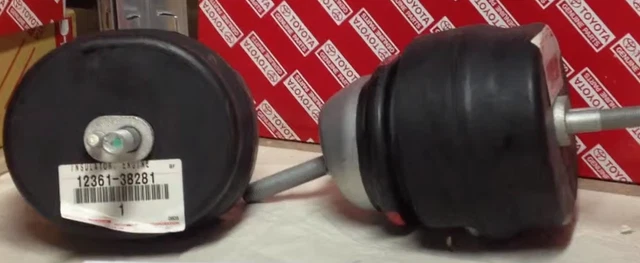 GENUINE LEXUS LS460 460L Engine Mounting Insulator set 12361-38281x 2 £ ...