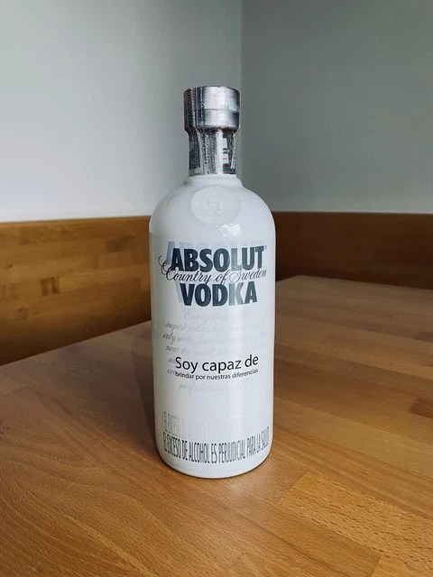 ABSOLUT VODKA - SOY CAPAZ DE *limited Edition* EUR 199,00 - PicClick IT ABSOLUT VODKA - SOY CAPAZ DE *limited Edition* EUR 199,00 - PicClick IT