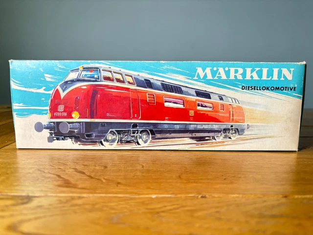 VINTAGE MARKLIN MÄRKLIN 3021 Diesel Locomotive V200 3-rail BOXED $113. ...