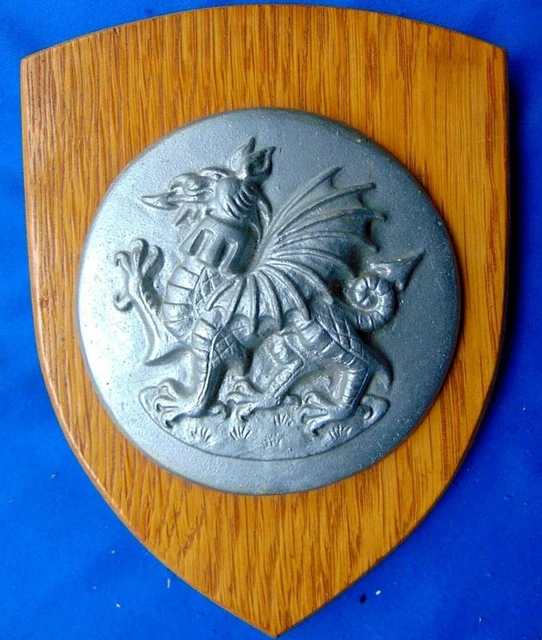 VINTAGE UNIVERSITY of Wales Dragon College School Crest Shield Plaque ...