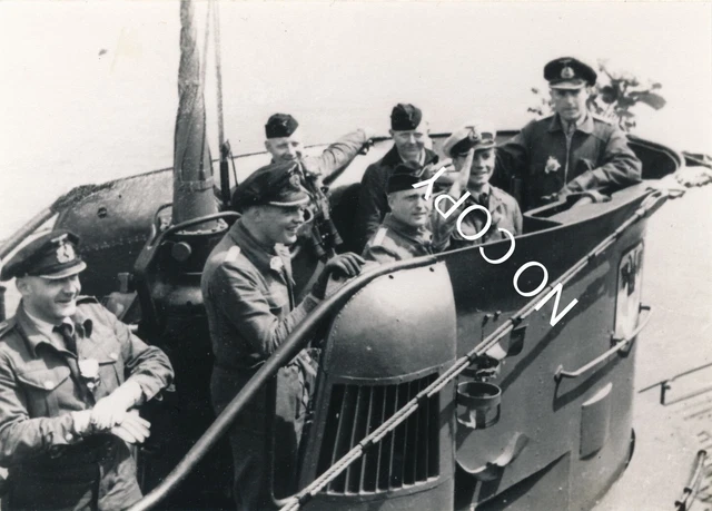 FOTO WW2 U Boot U 73 Kommandat & Mannschaft an Deck X156 EUR 34,90 ...