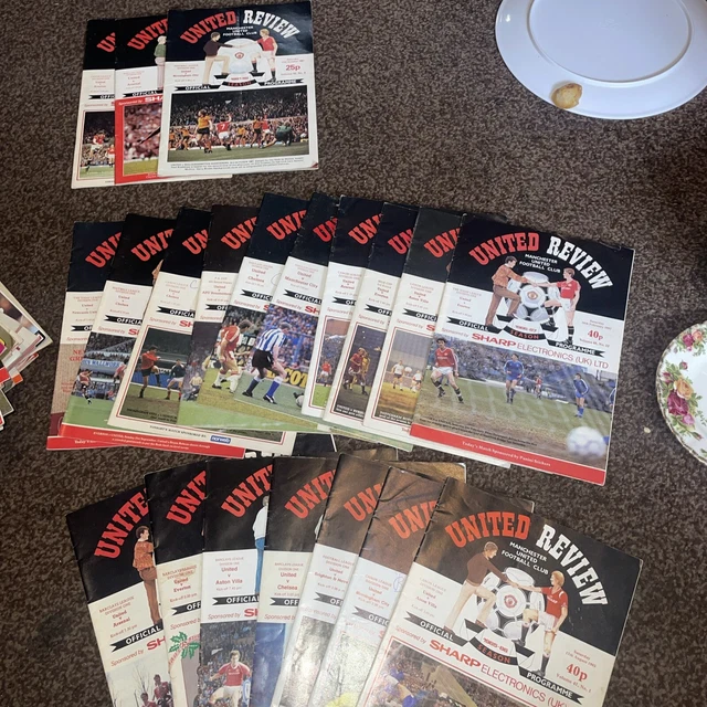 MANCHESTER UNITED FOOTBALL programmes £10.00 - PicClick UK