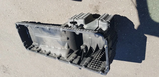 MERCEDES BENZ ACTROS MP4 oil pan, oil sump 4710104213, 4710105613 ...