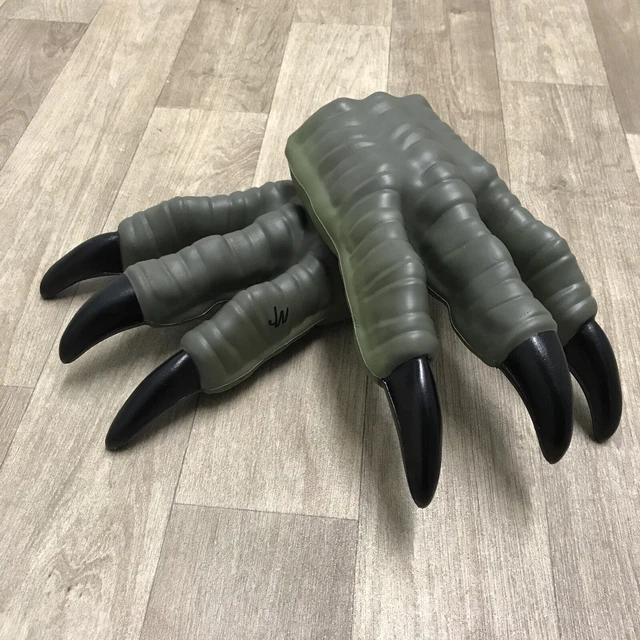 HASBRO JW JURASSIC World Velociraptor Raptor Dinosaur Claws Puppet ...