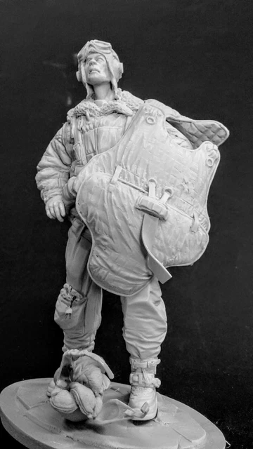 AC MODELS USAAF B17 Waist Gunner WW2 120mm Unpainted resin figure kit £ ...