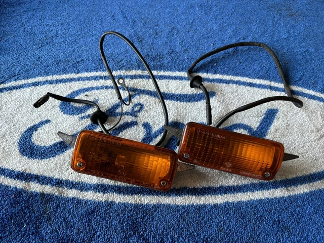 ORIGINAL FORD ESCORT Mk2 Front Indicator Units With Wire Loom £99.95 ...