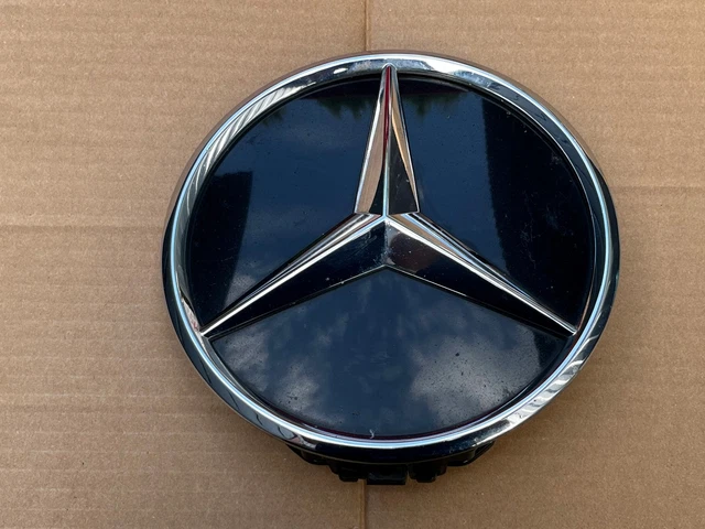 EMBLEMAT, RADAR ACC Distronic Mercedes W213 A0008882300 / A0009059515 ...