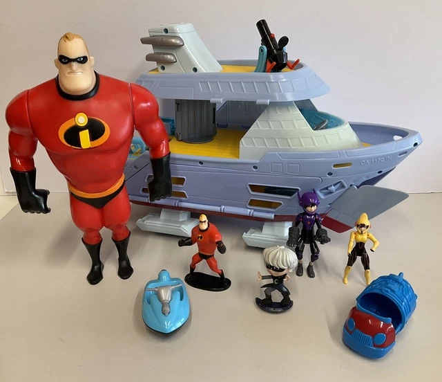 DISNEY THE INCREDIBLES 2 Hydroliner Toy Boat Playset Accessories ...
