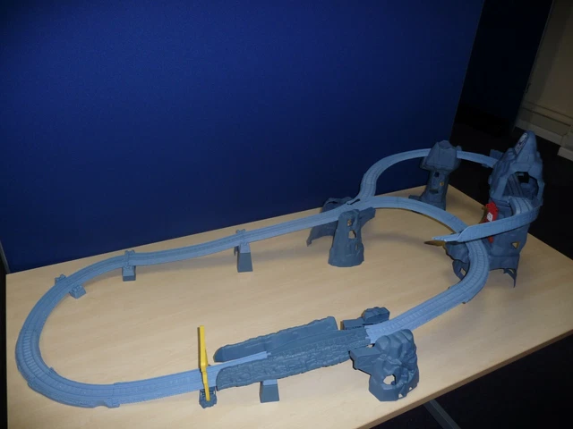 THOMAS AND FRIENDS Trackmaster Daring Drop Mountain Quarry Fisher Price ...