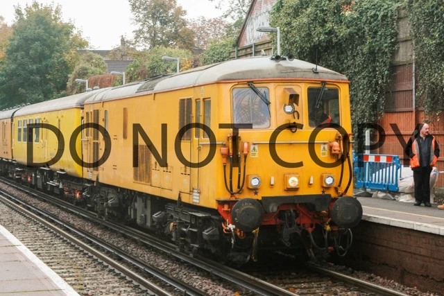 UK DIESEL TRAIN Railway Photograph Of Class 73 73138 Loco. (Rm73-217) £ ...