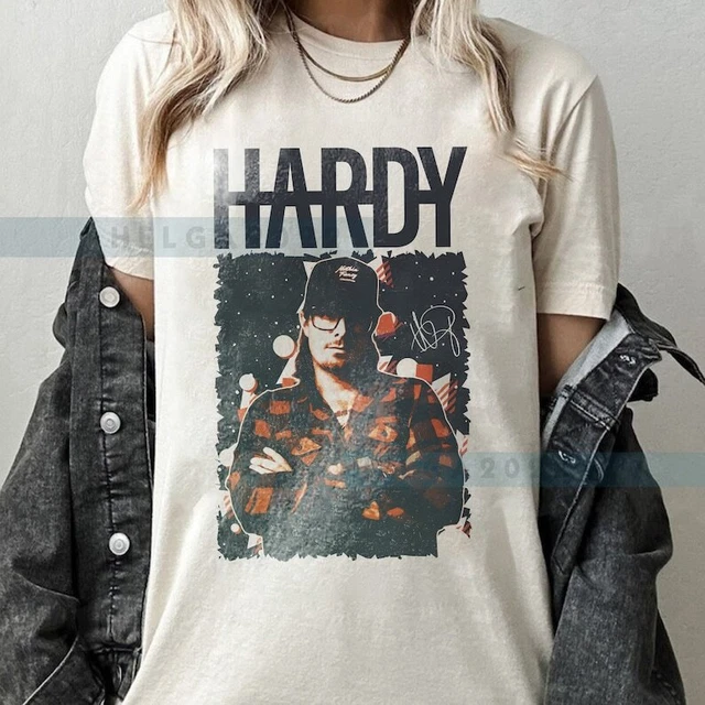 HARDY CONCERT 2024 Camicia Hardy, Album grafico vintage, Hip hop ...