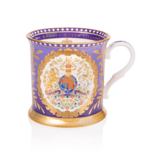 OFFICIAL ROYAL COLLECTION Queen Elizabeth the 2nd's Platinum Jubilee ...