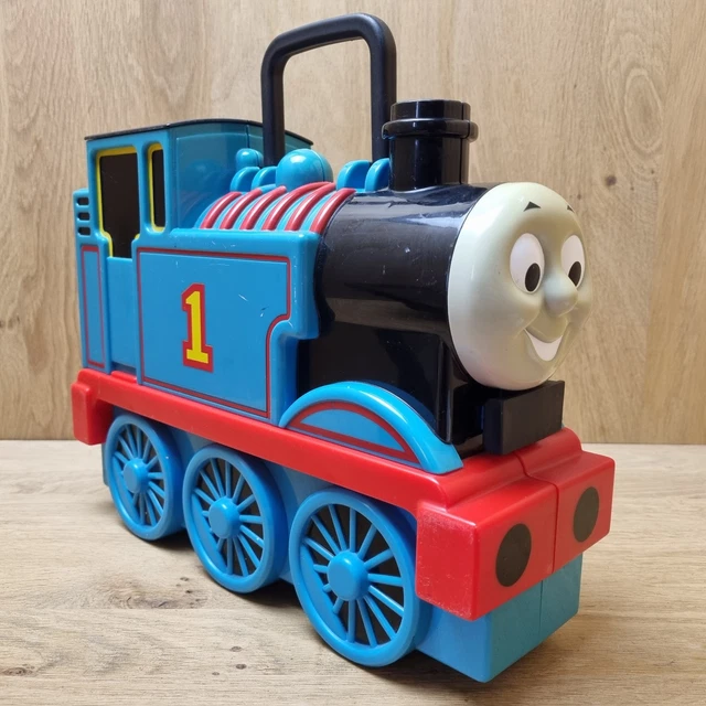 THOMAS THE TANK Engine Train Take Along Carrying Case 17 Car Holder ...