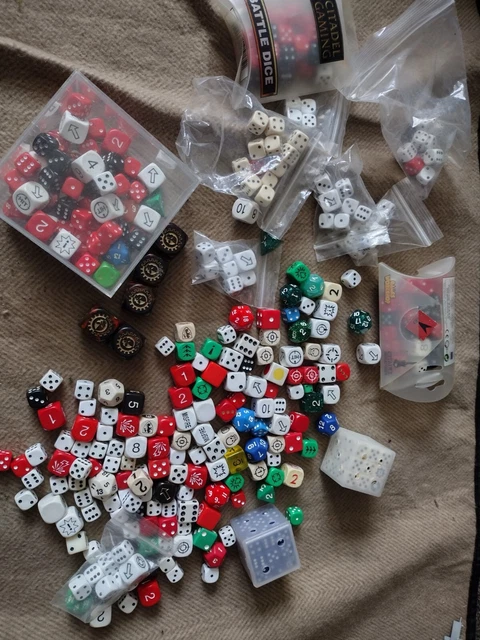 WARHAMMER 40K ADEPTUS Mechanicus Dice Set Games Workshop job lot ...