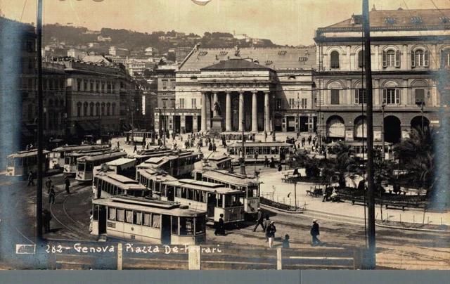GENOVA PIAZZA DE Ferrari , Tram in partenza F. piccolo non spedita EUR ...